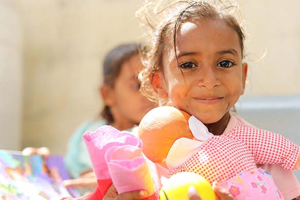 Charity Working to Stop Starvation - Save The Children